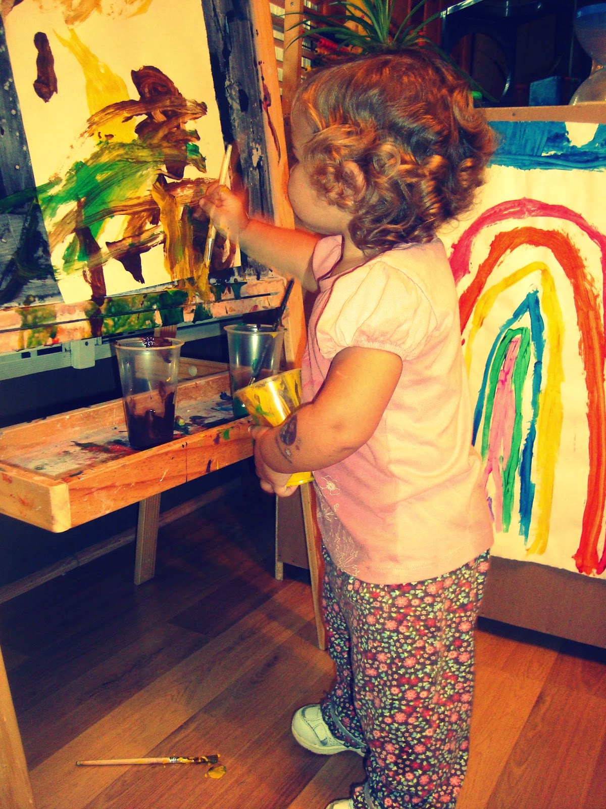 Play Empowers : Messy Art with Infants And Toddlers