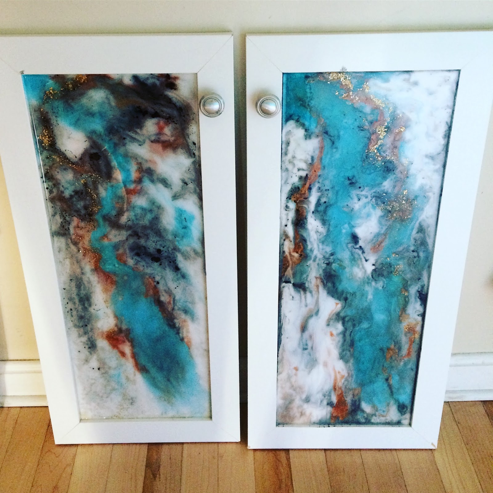 Kellie Chasse Fine Art: Bathroom Cabinet Door Resin Makeover - DIY