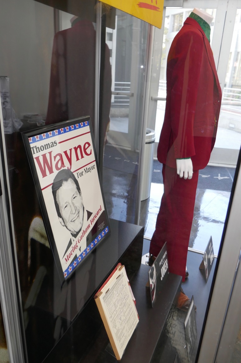 Hollywood Movie Costumes and Props: Joker movie costume worn by Joaquin ...