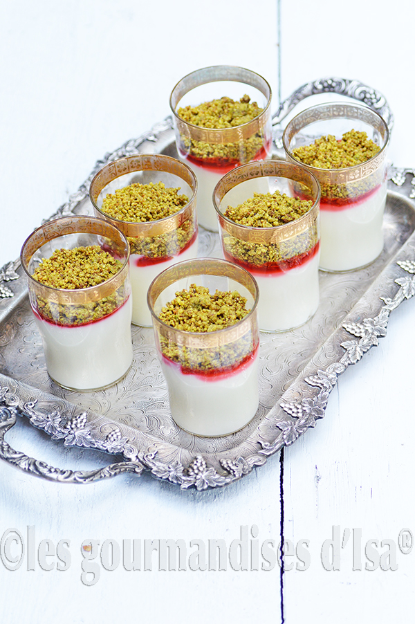 MHALABIA À LA ROSE ET AUX PISTACHES