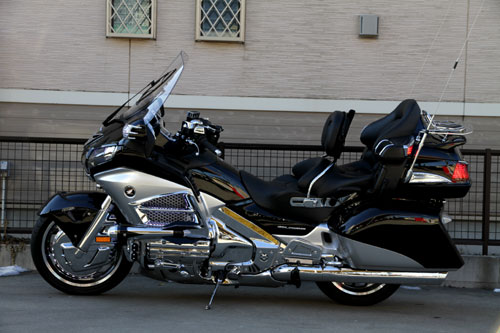 GL1800-CUSTOM.COM: 2012 GL1800 CUSTOM