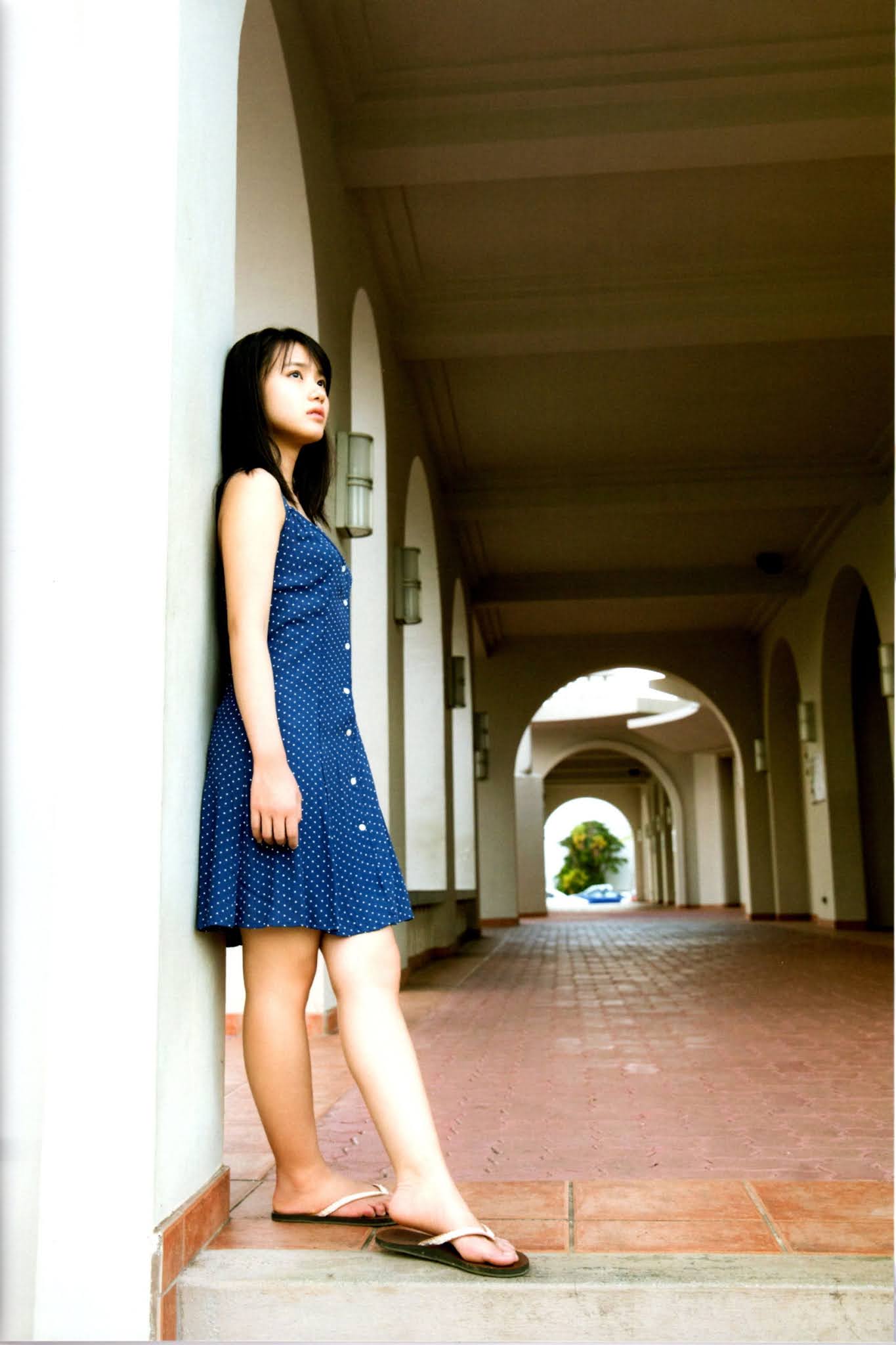 [Photobook] Morning Musume - Reina Yokoyama 1st Photobook - THIS IS REINA