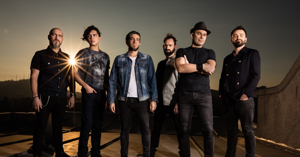 Aisles revela a su nuevo vocalista con una versión del tema “Smile of ...