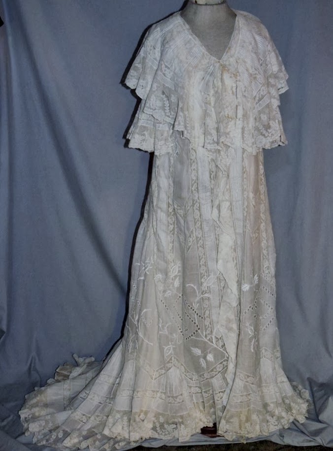 All The Pretty Dresses: Edwardian Dressing Robe