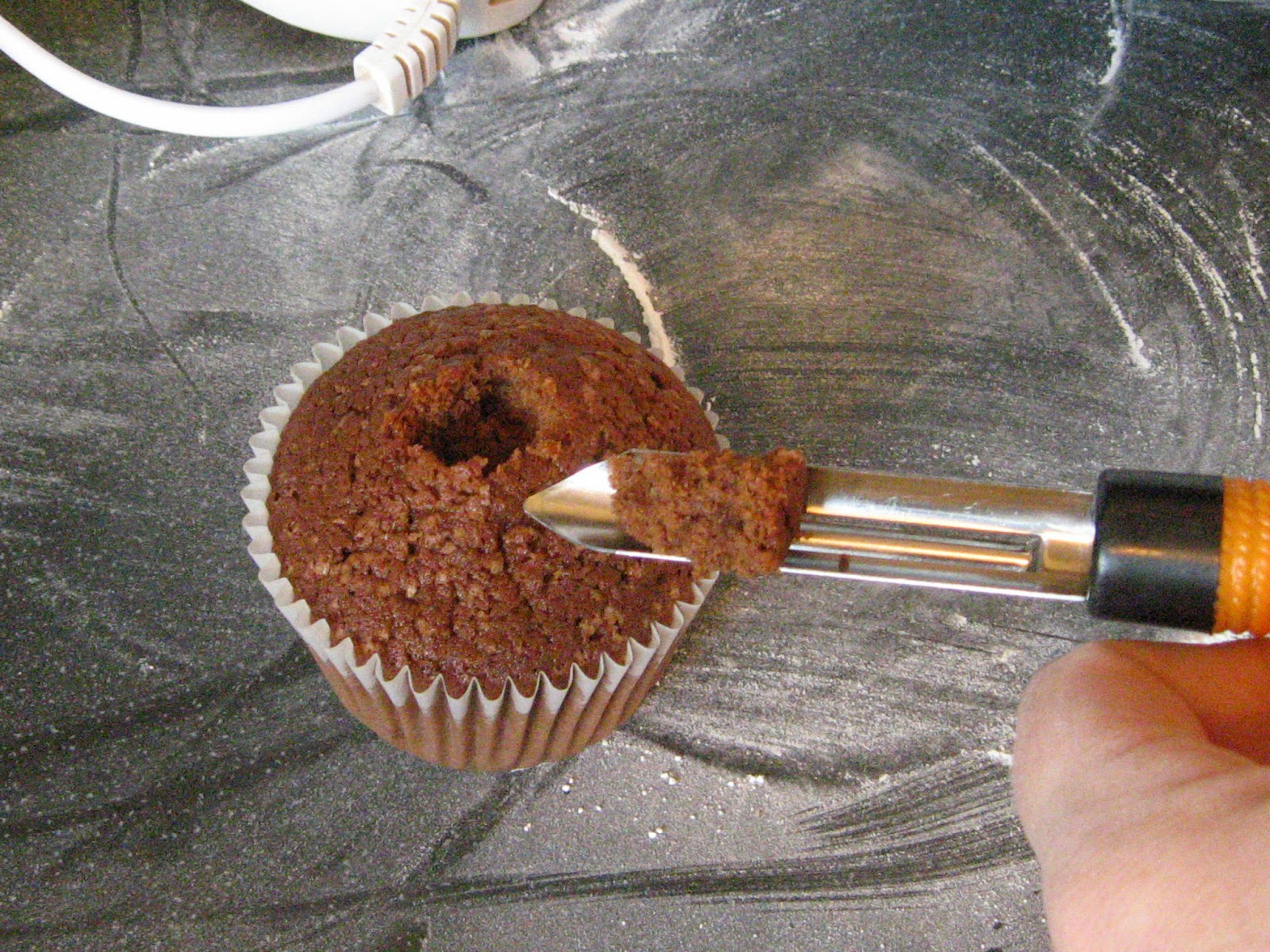 A Cheery Chicken: Neapolitan Core Cupcakes