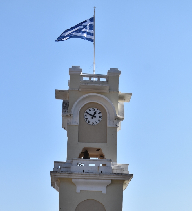ΒΟΛΙΔΕΣ ΣΤΑΜΑΤΗΜΕΝΟ ΚΑΙ ΧΘΕΣ ΤΟ ΡΟΛΟΙ ΤΗΣ ΠΛΑΤΕΙΑΣ! - MAXHTHΣ
