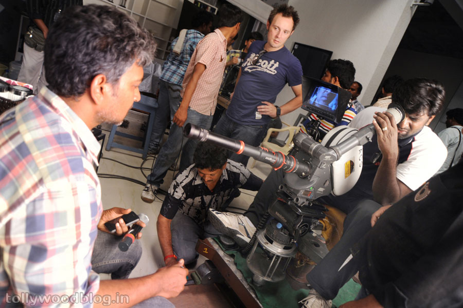 SS Rajamouli's Eega onlocation working stills from shooting spot