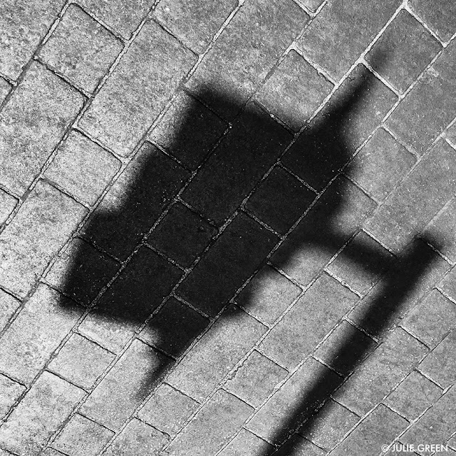 Patterns and Tones: Sun Shadow Signs