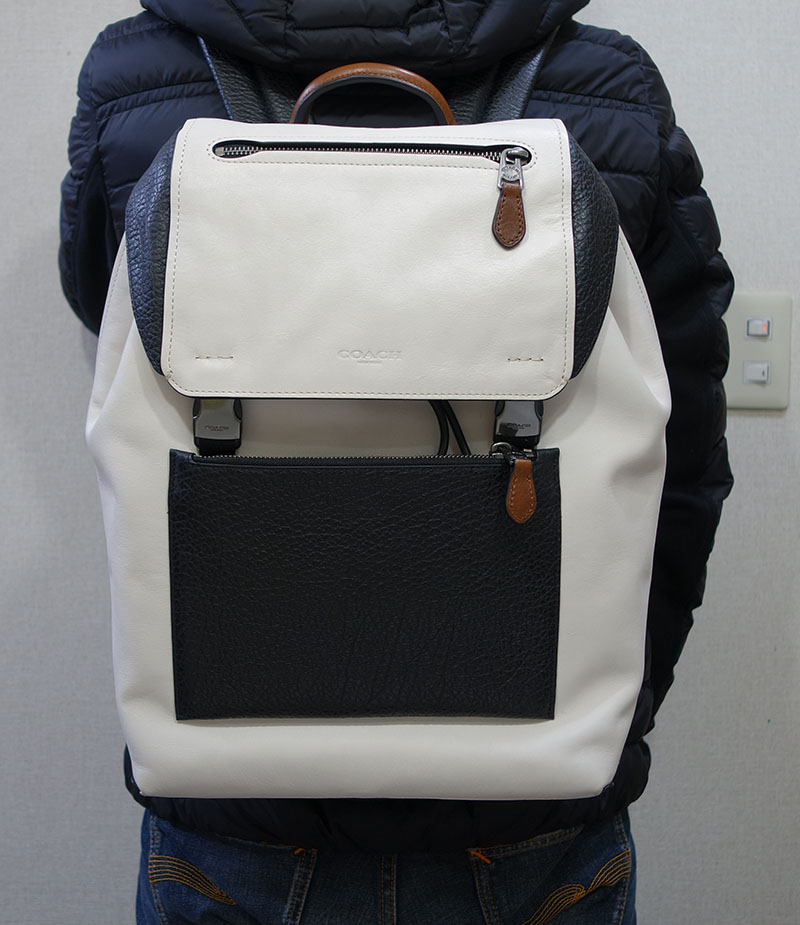 ゆるりブログ: COACH(コーチ)のマンハッタン バックパック ミックスド レザー(57759)の意表を突くカラーリングに心を砕かれる :)