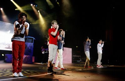 Jonas| Direction| News: One Direction concierto en Hmv Hammersmith ...