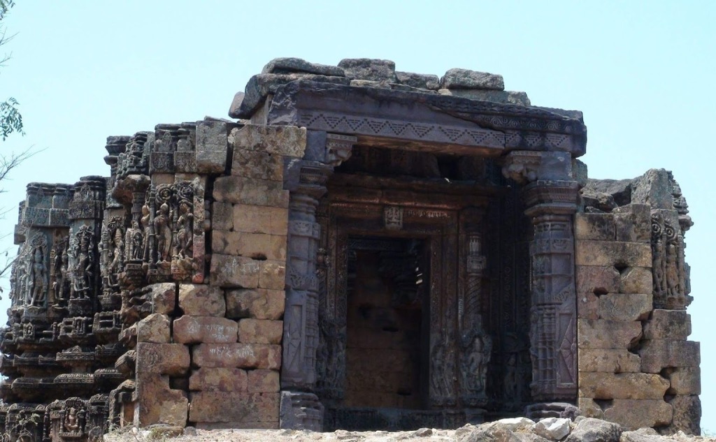 Hindu Temples of India: Sun Temple, Nemawar, Madhya Pradesh