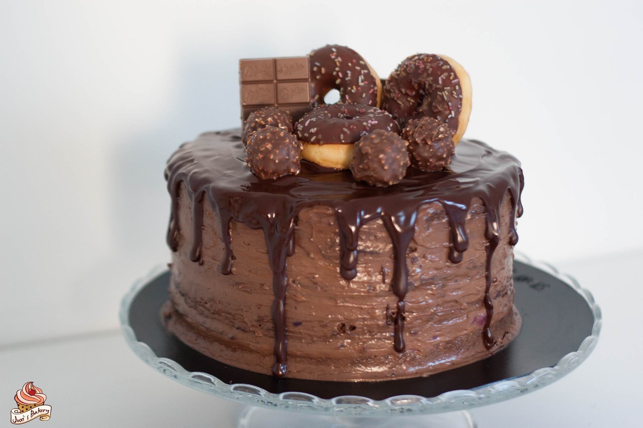 juxi's bakery: Nutella Drip Cake von "emmaslieblingsstücke"