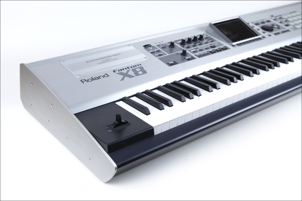 MATRIXSYNTH-B: Roland Fantom X8 keyboard