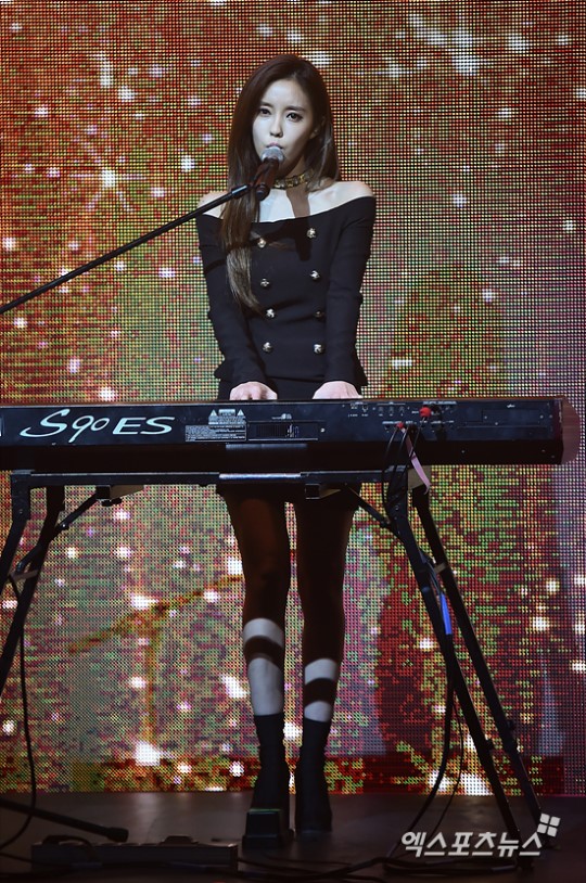 Hyomin holds solo comeback showcase and clarifies Kang Jung Ho rumors