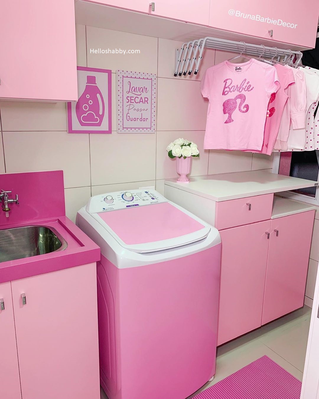 10+ Pretty Pink Houses Ideas ~ HelloShabby.com : interior and exterior ...