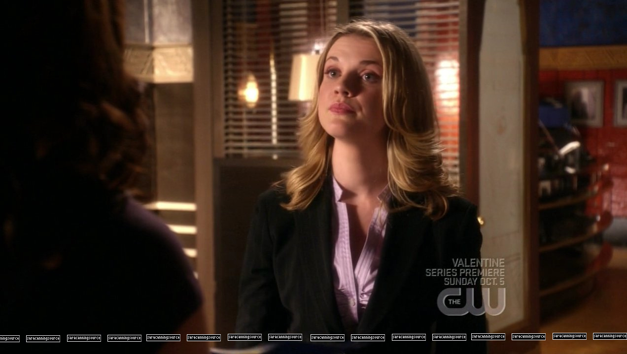 The Vampire Diaries Forever: Imagini cu Sara in Smallville