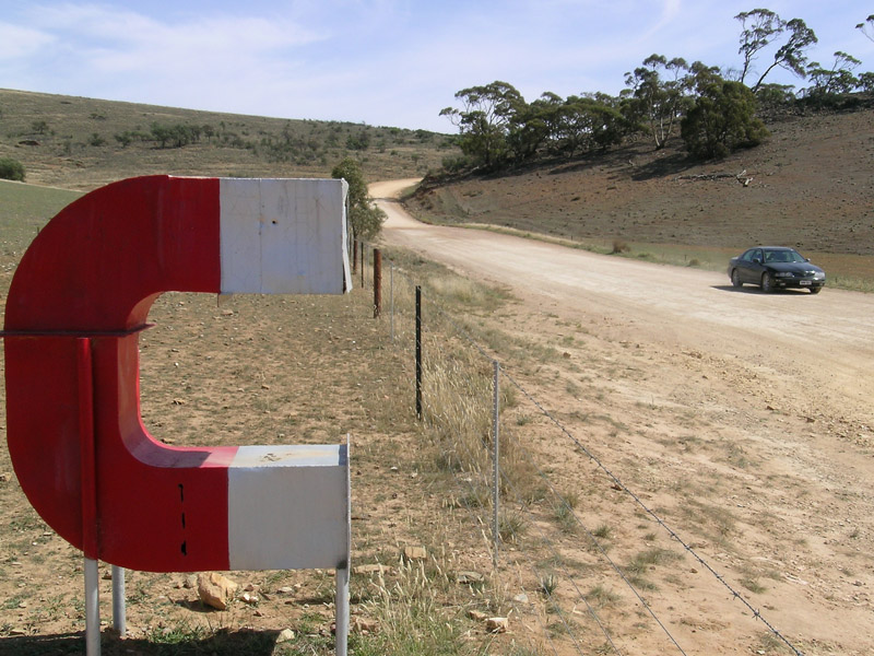 Amazing World Boncu: Mystery of Magnetic Field in the World