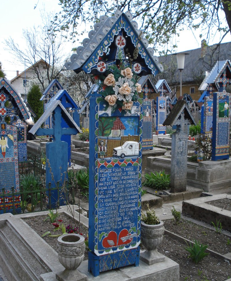 Just 4 me: The Happy Cemetery: Unusually Colorful and Entertaining ...