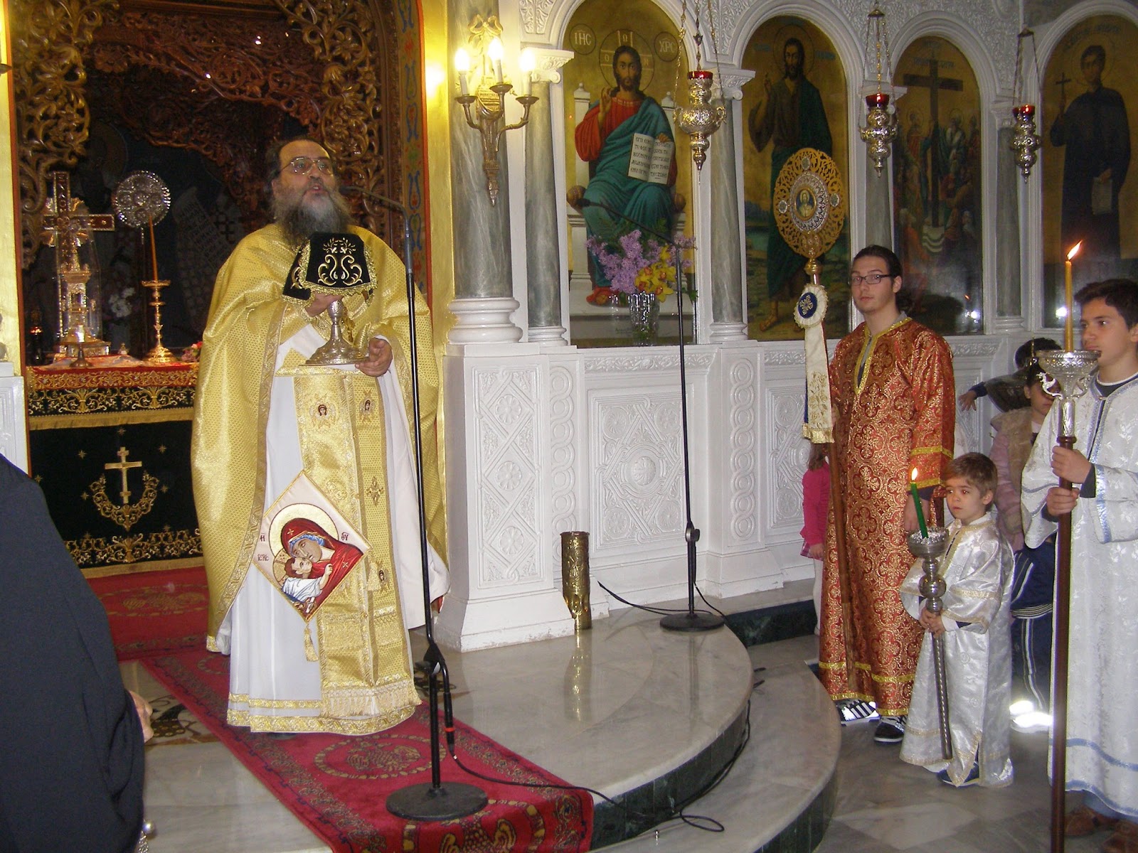 ΙΕΡΟΣ ΝΑΟΣ ΑΓΙΩΝ ΙΣΑΠΟΣΤΟΛΩΝ ΚΩΝΣΤΑΝΤΙΝΟΥ ΚΑΙ ΕΛΕΝΗΣ ΛΑΡΙΣΑΣ: Απριλίου 2013