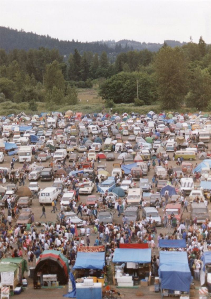 On Tours With the Grateful Dead: 25 Candid Snaps of Deadheads From ...