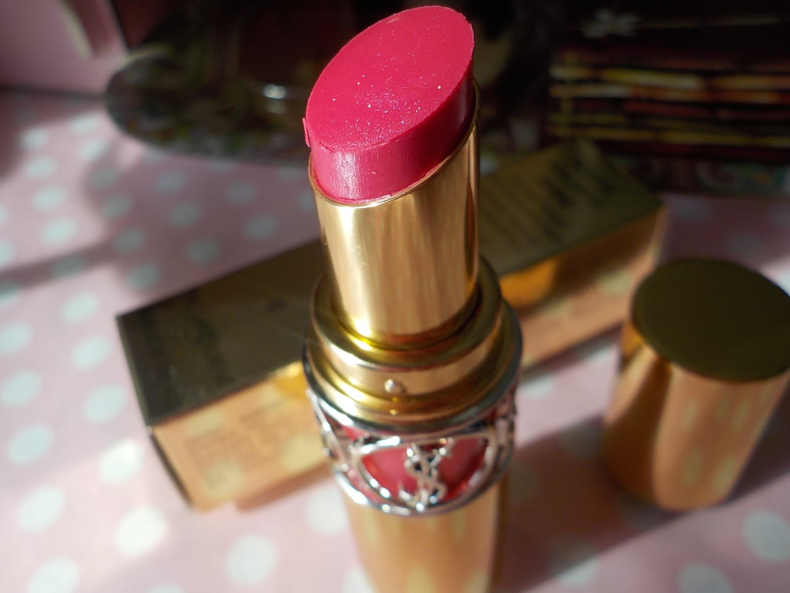 * Freak Muffin *: Yves Saint Laurent: Rouge Volupté Shine