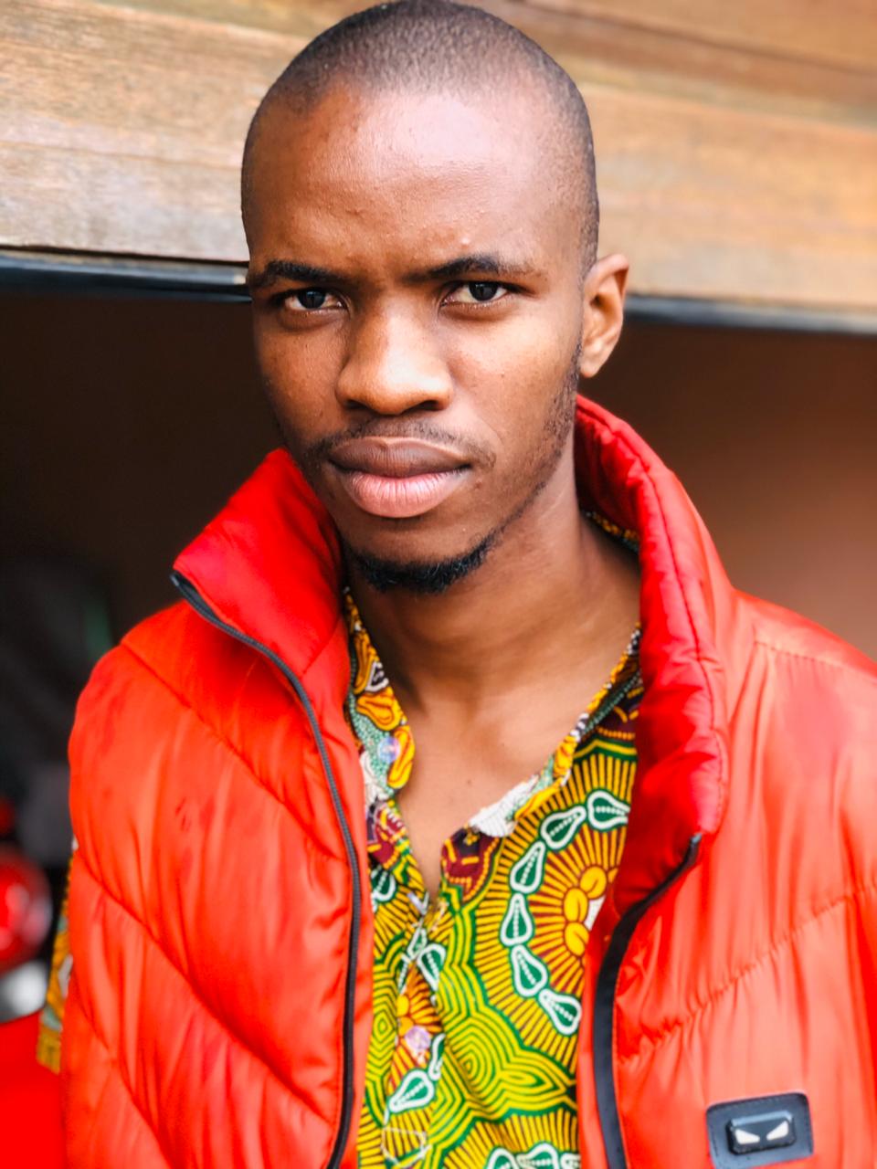 Straight forward news: Get to know an Inspiring young actor, Phuti Seboni