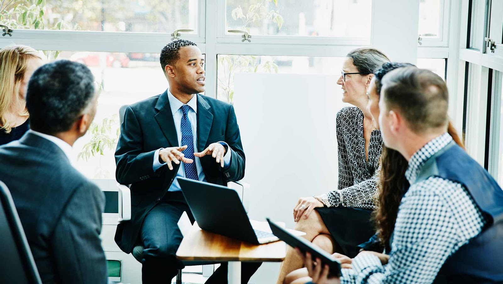 Karakteristik Kepemimpinan Modern - Borobudur Training & Consulting