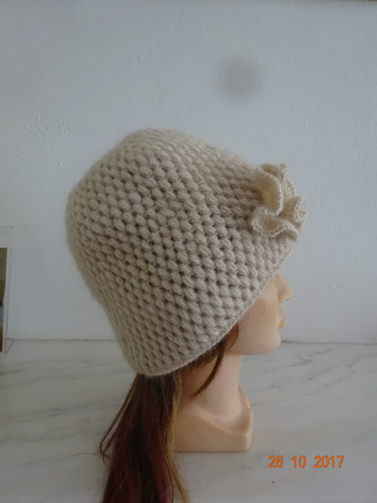 Crocheted and knitted baby clothes: Caciula Crosetata