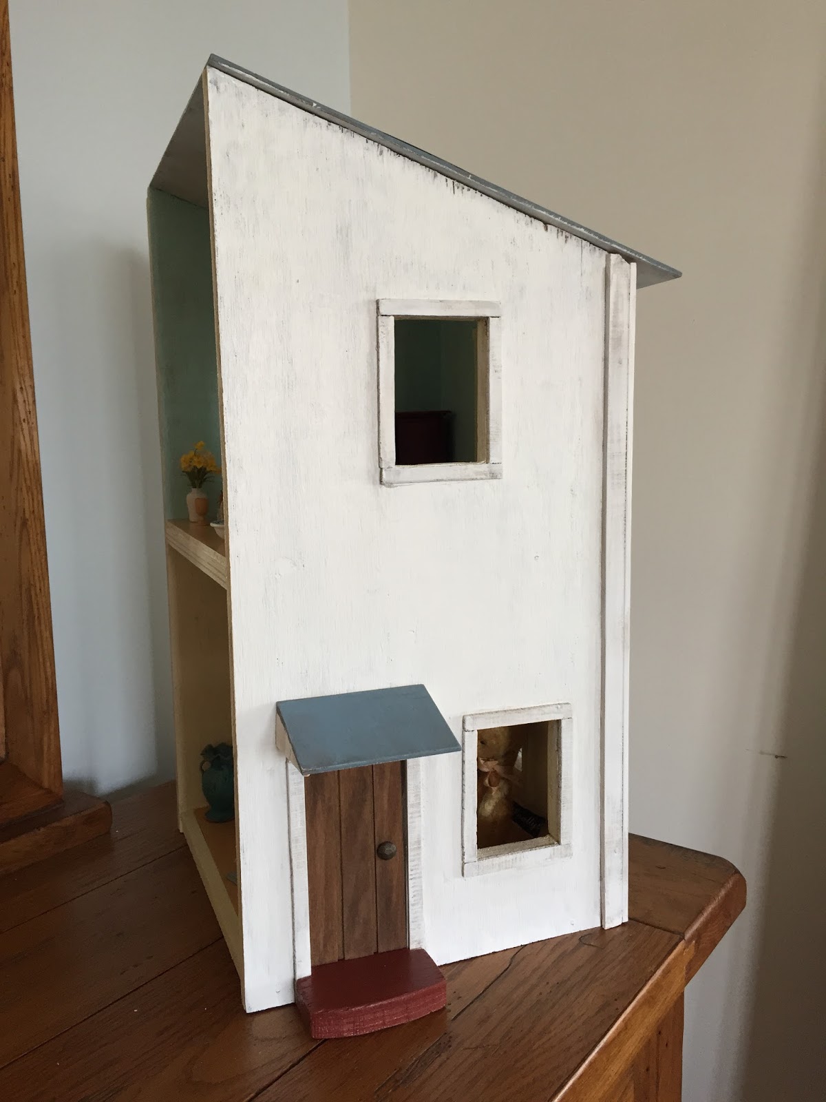 Building a faux primitive dollhouse | Nature's Soul Miniatures