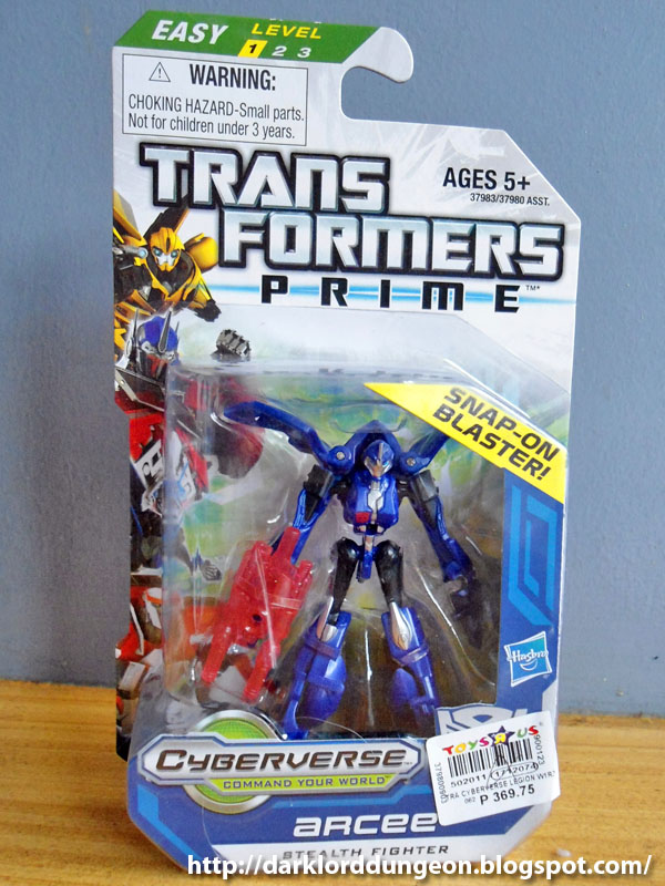 GeekMatic!: Transformers Cyberverse Arcee (Legion Class)