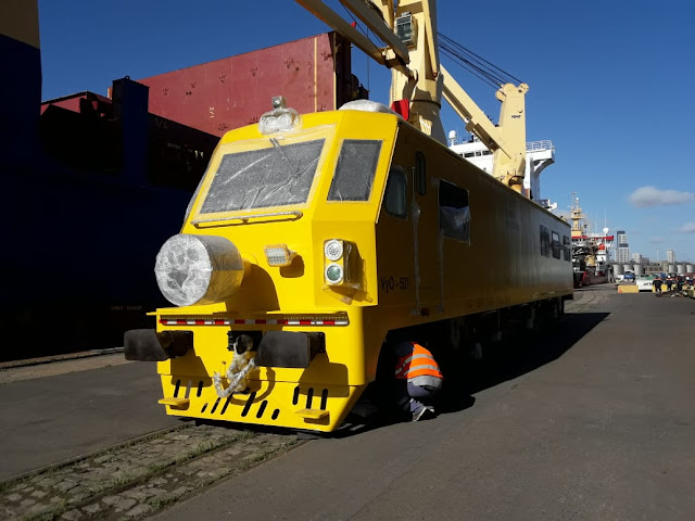 CRÓNICA FERROVIARIA: Dresina