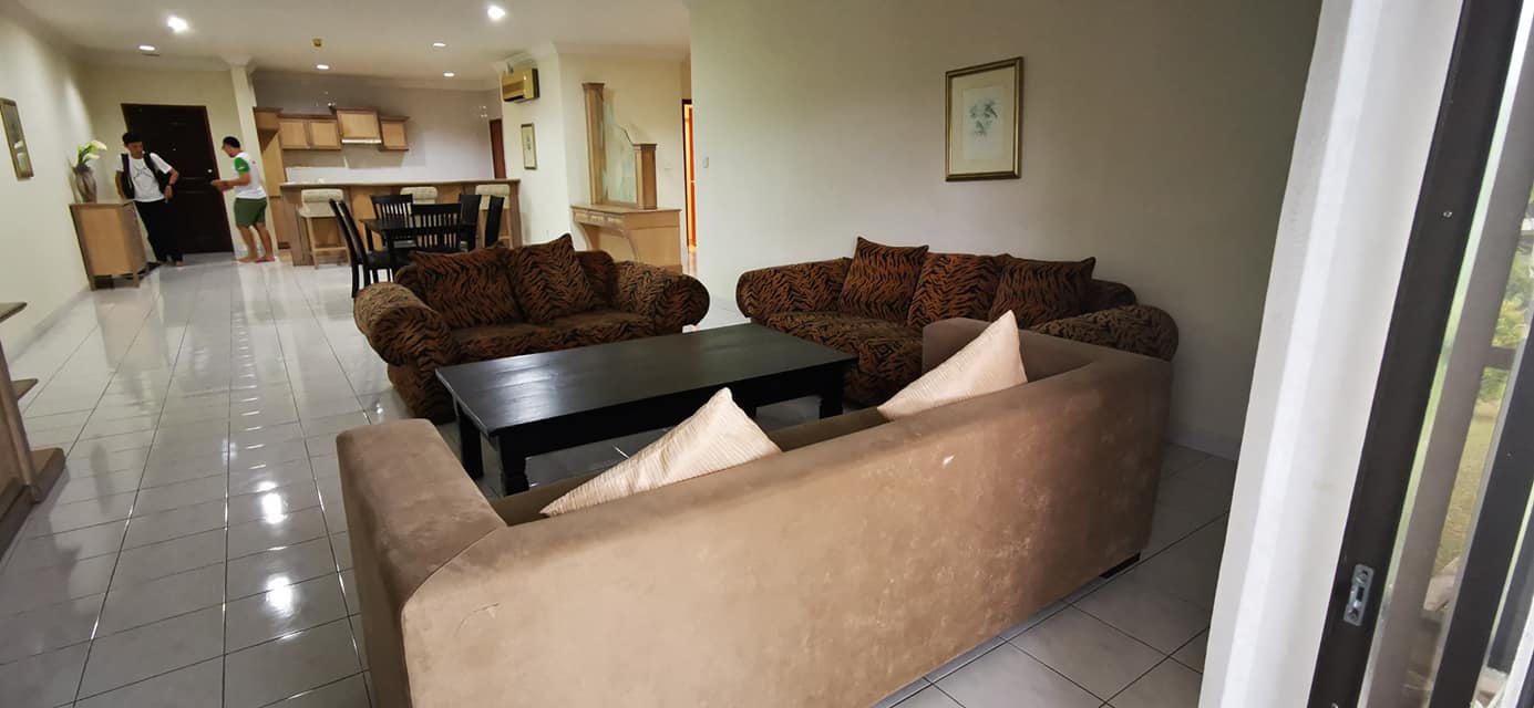 A Night's Stay At Cyberview Garden Villas