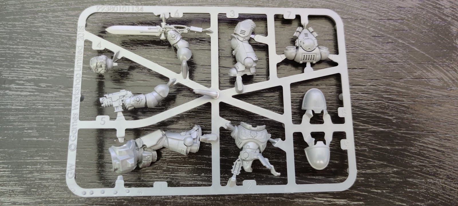 Limited Edition Warhammer models: Warhammer 40k Army Box models ...