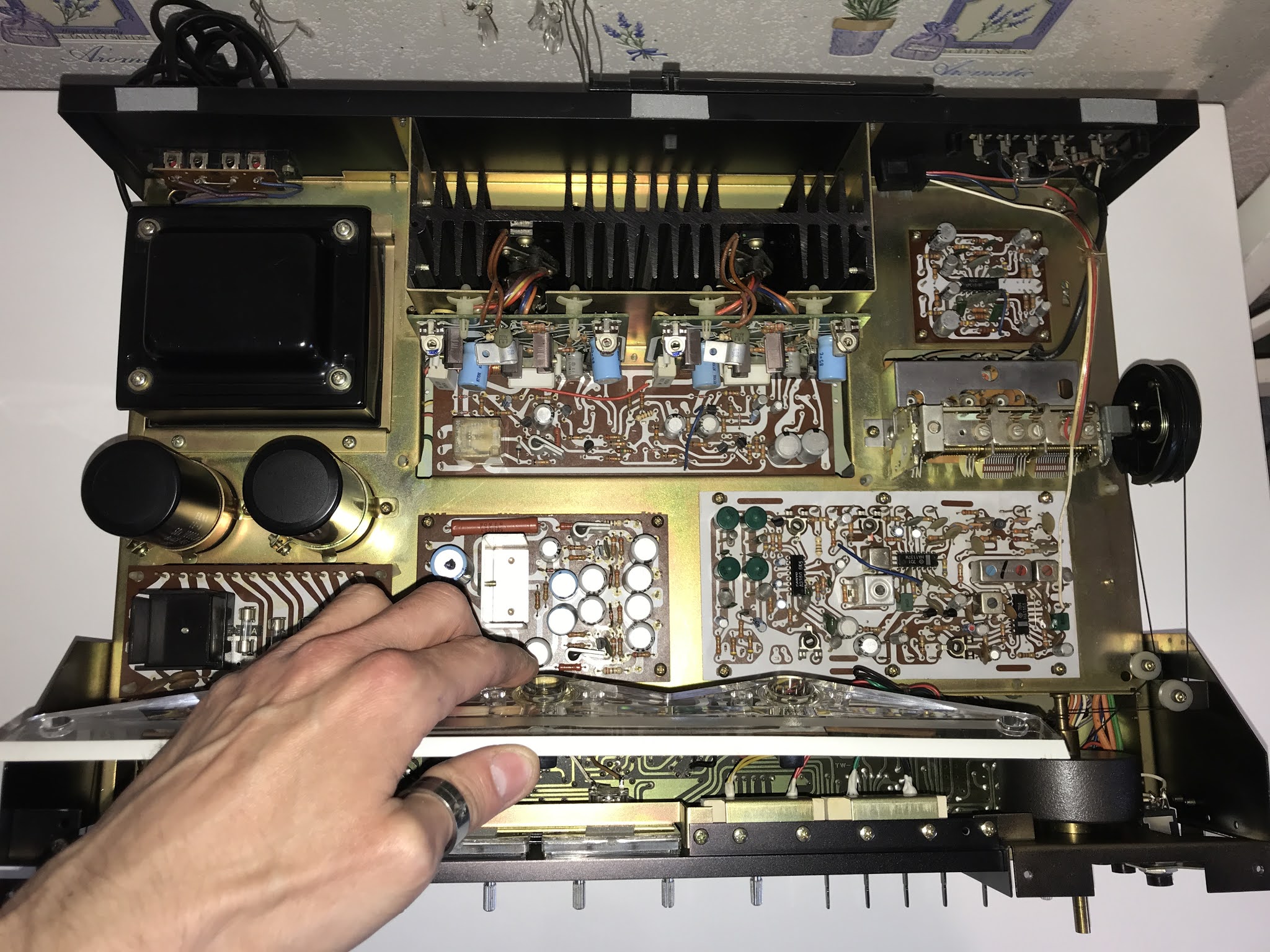 Infrequent Sound [sex.tex] technology: Deviton (De Vivanco) model 4060 ...