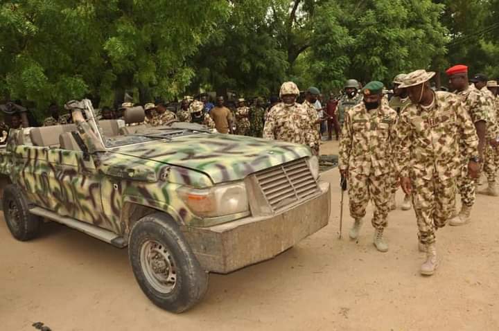 GOC 7 Div Nigerian Army Commends Fighting Spirit Of Soldiers In Recent ...