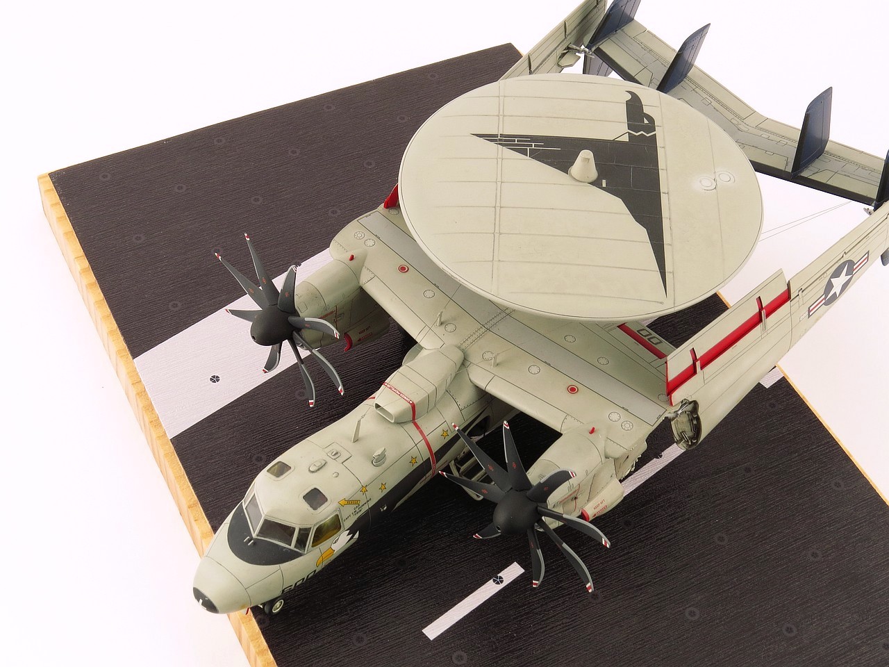 The Modelling News: Review: Three new aircraft bases from Galaxy models