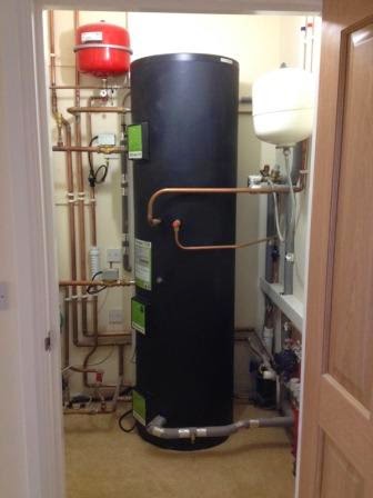 Latest Installations: 16 kWp Samsung RC160MHXEA Air Source Heat Pump ...