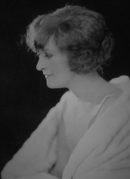 Adele Blood & Her Sad Suicide