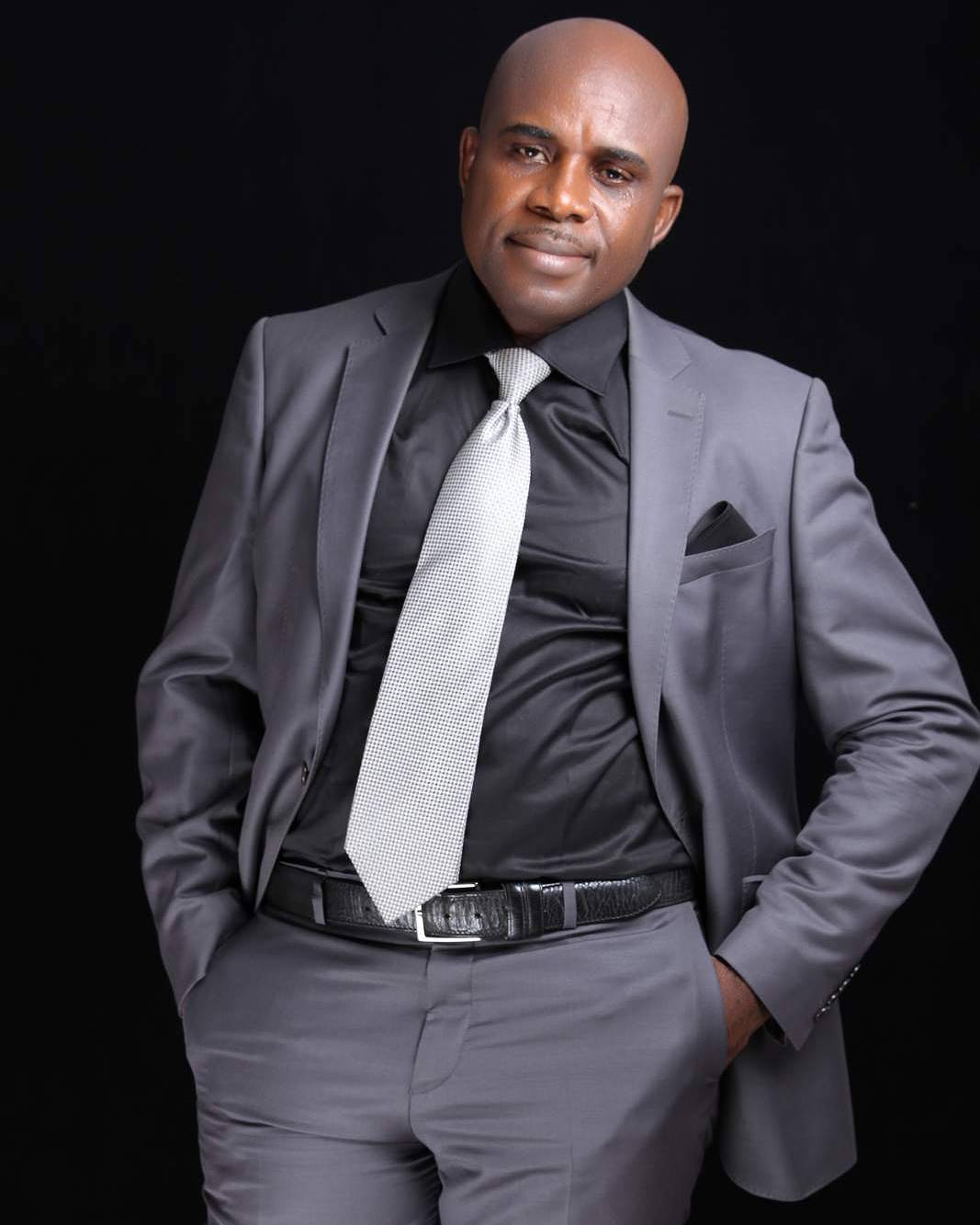 Cute kids he has got.