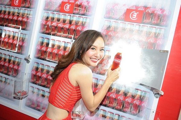 Coca-Cola welcomes 2016 in Thailand with the launch of its new global ...