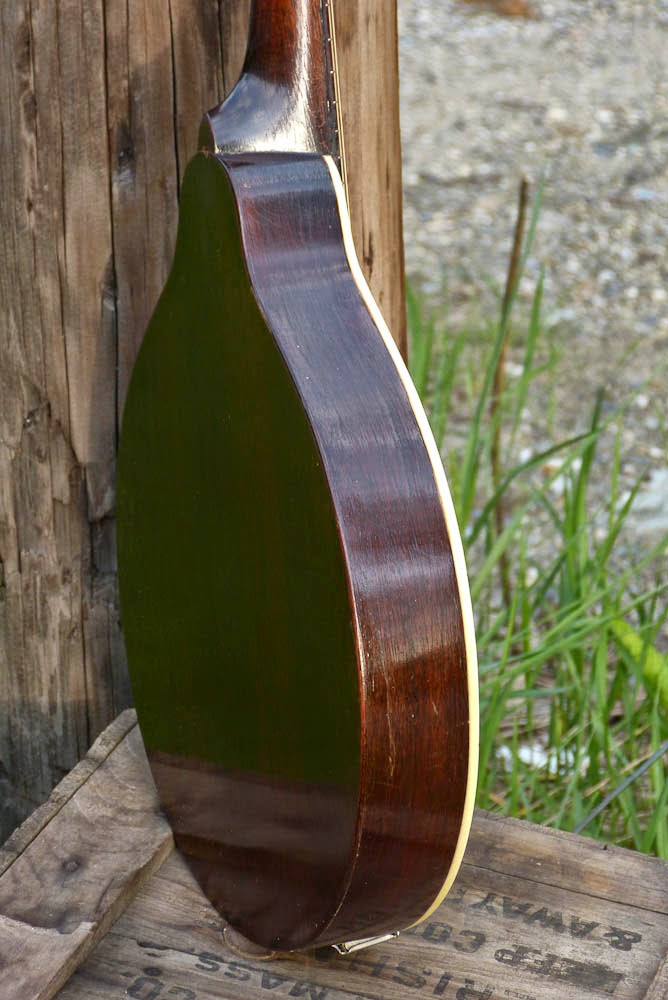 c.1933 Gibson-made Kalamazoo KM-11 Flattop Mandolin