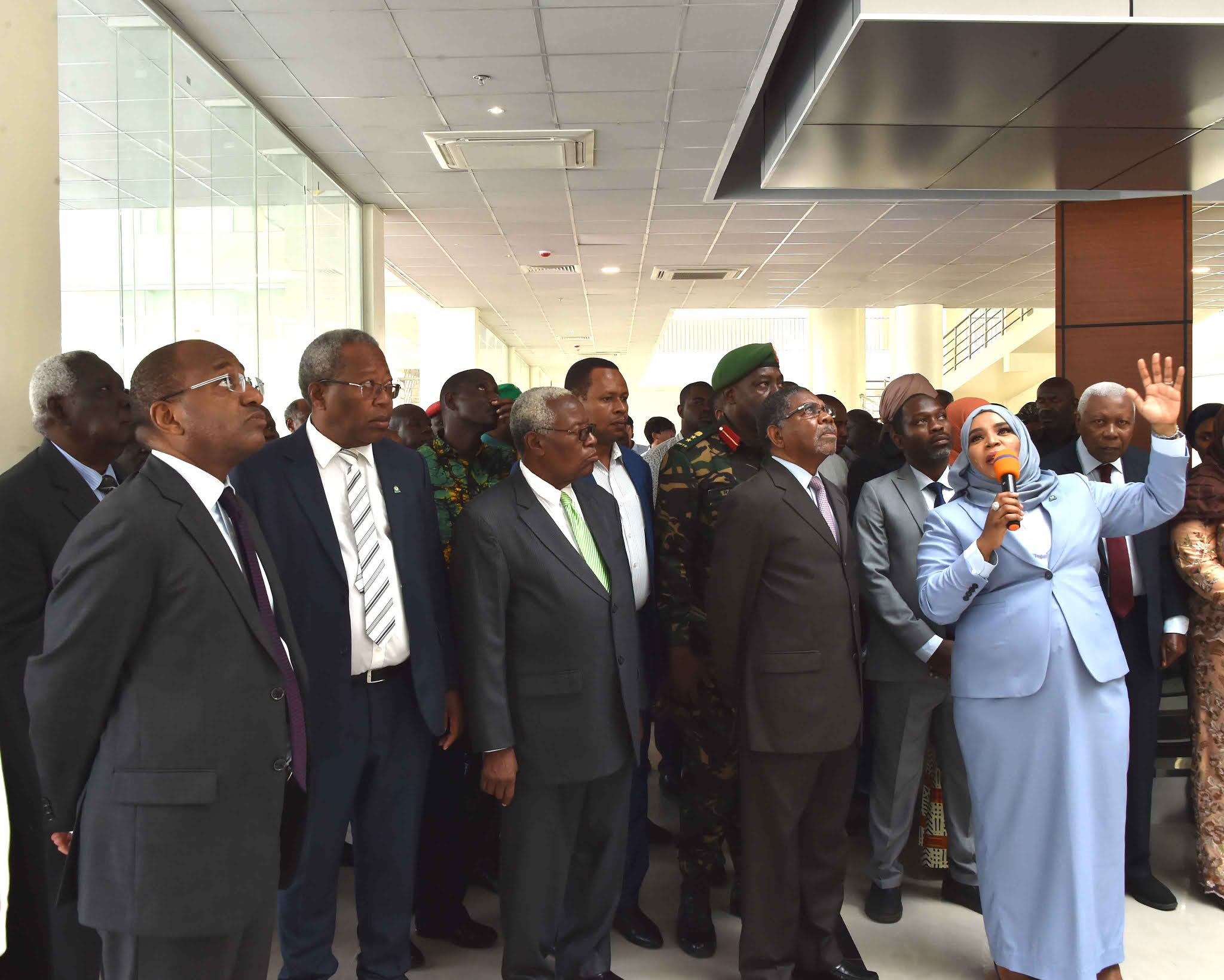 HakiPensheni: UFUNGUZI WA JENGO LA "ZSSF MICHENZANI MALL" ZANZIBAR WAFANA