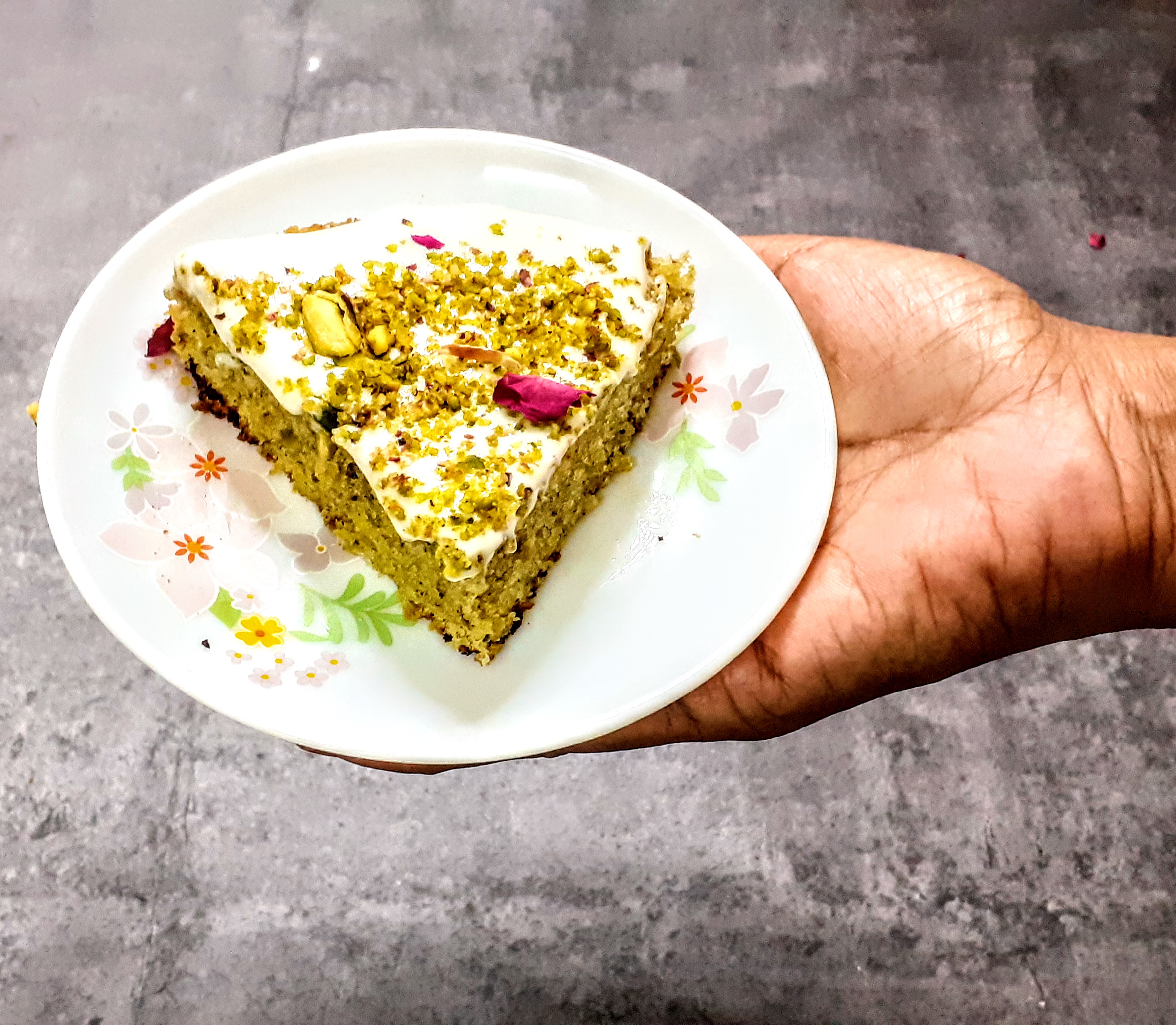 Rajjo's Kitchenn: PISTACHIO CAKE / PISTA CAKE WITH WHITE CHOCOLATE GLAZE