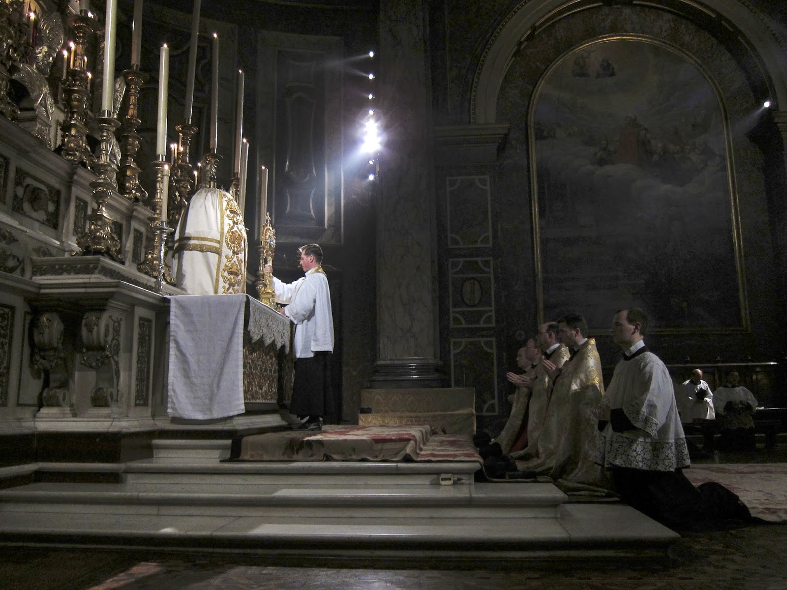 New Liturgical Movement: Solemn Benediction at the London Oratory on ...
