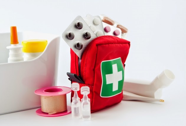 Qué debe tener un botiquín escolar?