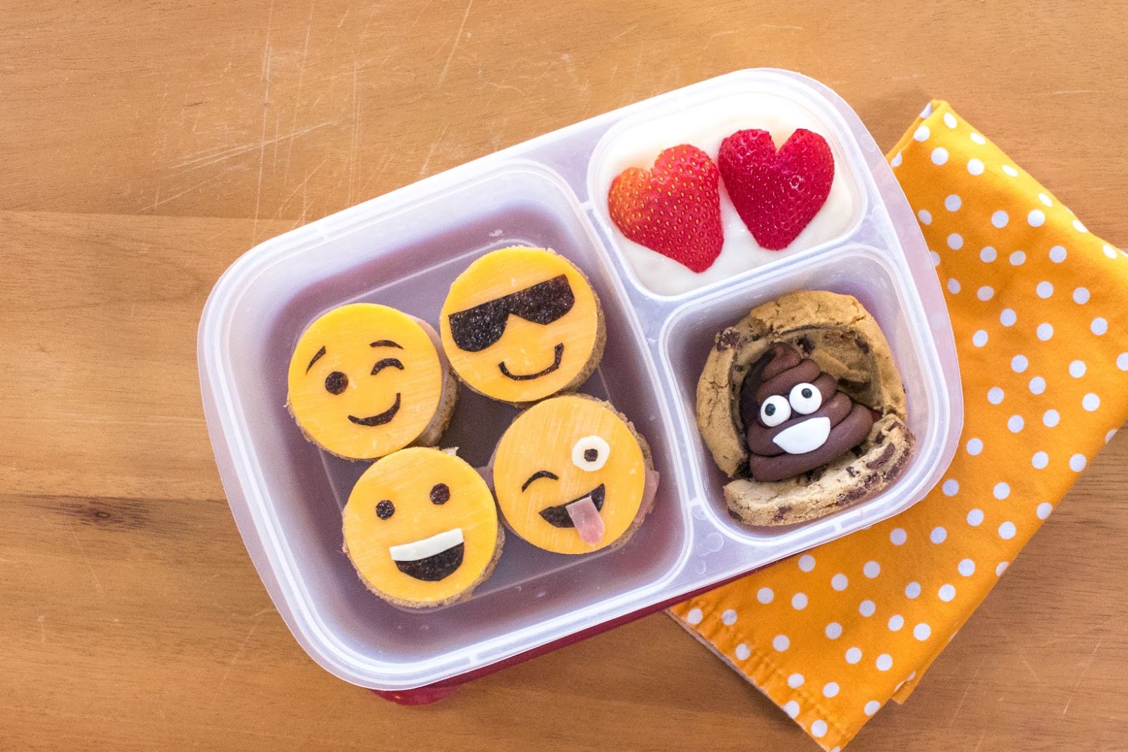 Lunchbox Dad How To Make An Emoji Sandwich And Poop Emoji Cookie lunchbox-dad-how-to-make-an-emoji-sandwich-and-poop-emoji-cookie