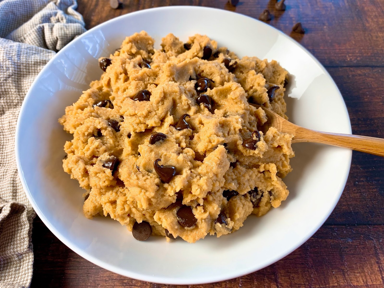 Flourless Vegan Edible Chocolate Chip Cookie Dough