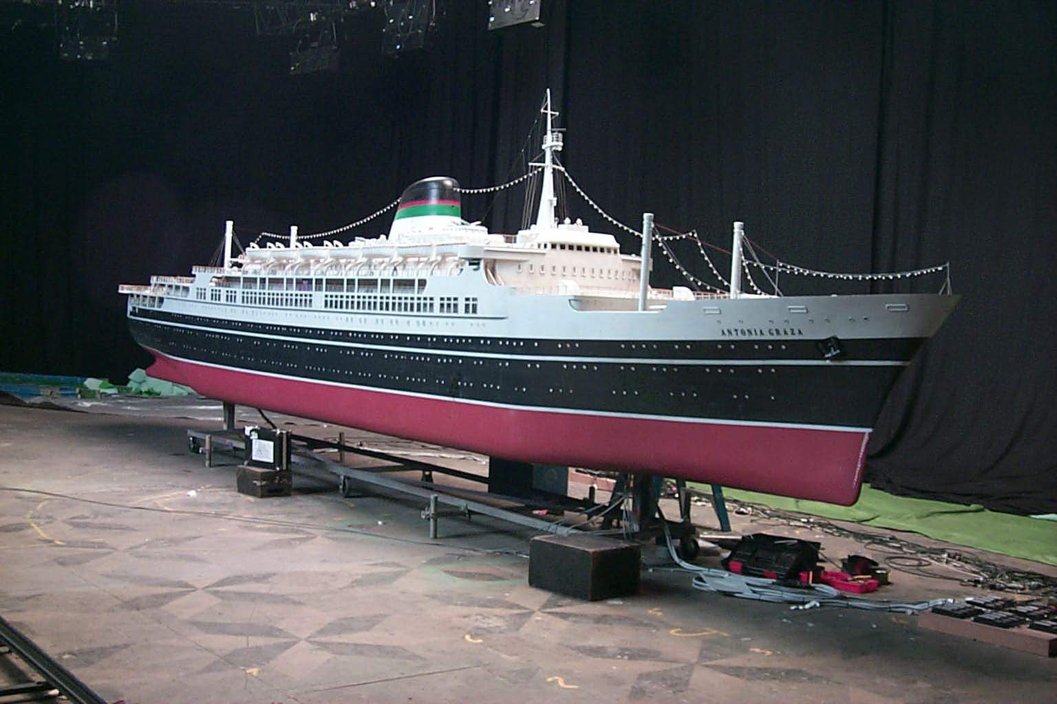 model ships in the cinema: Ghost Ship 2002