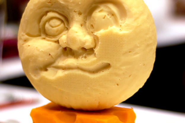 The Newton Network: The Moon!!!