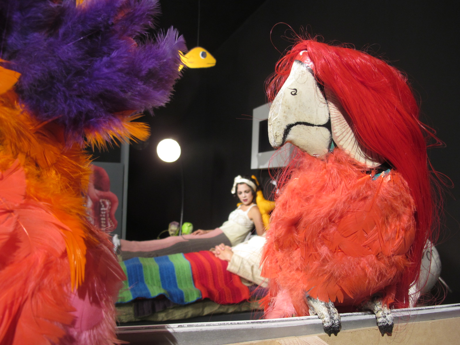 Caperucita la más roja: Limosna de Natalia Lafourcade feat. Meme Del Real